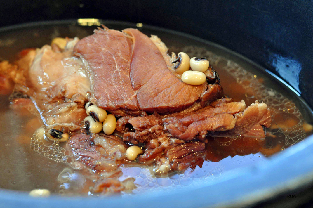 Hoppin John! In the pressure cooker! - The Rocky Mountain Woman